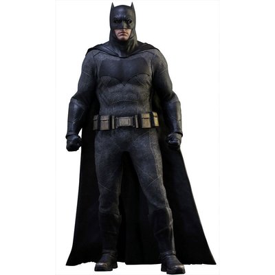 Hot Toys BvS Batman SE Sixth Scale Figure | D&R