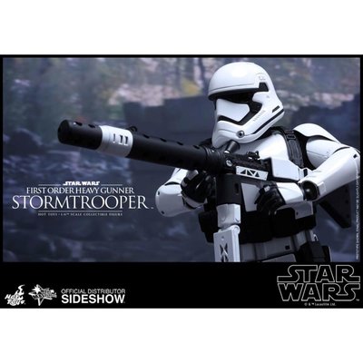 Hot Toys First Order Heavy Gunner Stormtrooper Sixth Scale Figure | D&R