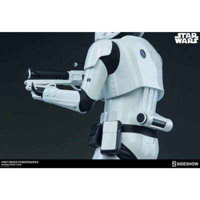 Sideshow Collectibles First Order Stormtrooper Premium Format Figure | D&R