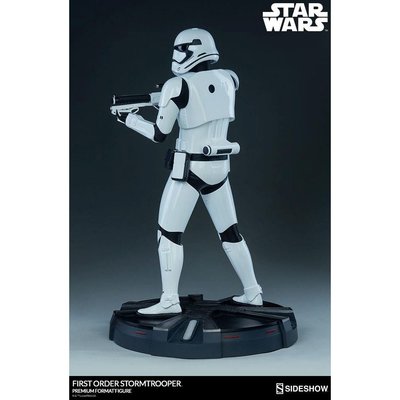 Sideshow Collectibles First Order Stormtrooper Premium Format Figure | D&R