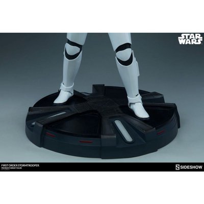 Sideshow Collectibles First Order Stormtrooper Premium Format Figure | D&R